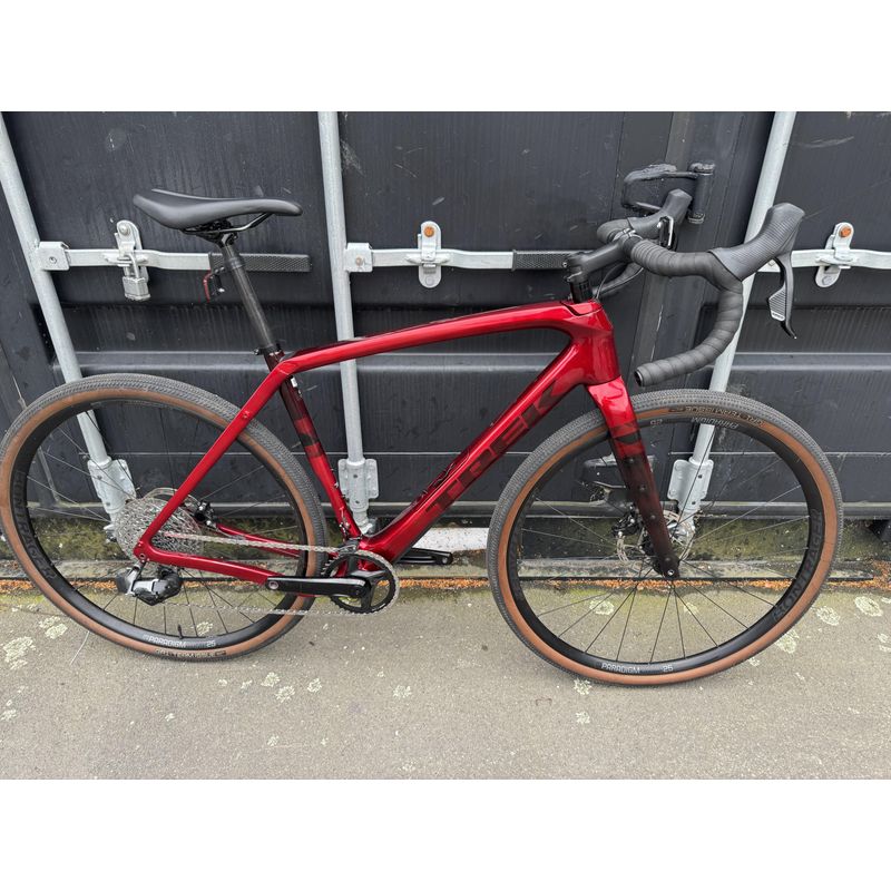 Ex-Demo Trek Checkpoint SL 6 eTap Red