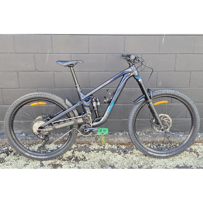 Ex-Demo Trek Slash 8 Gen 6 Marianas Blue