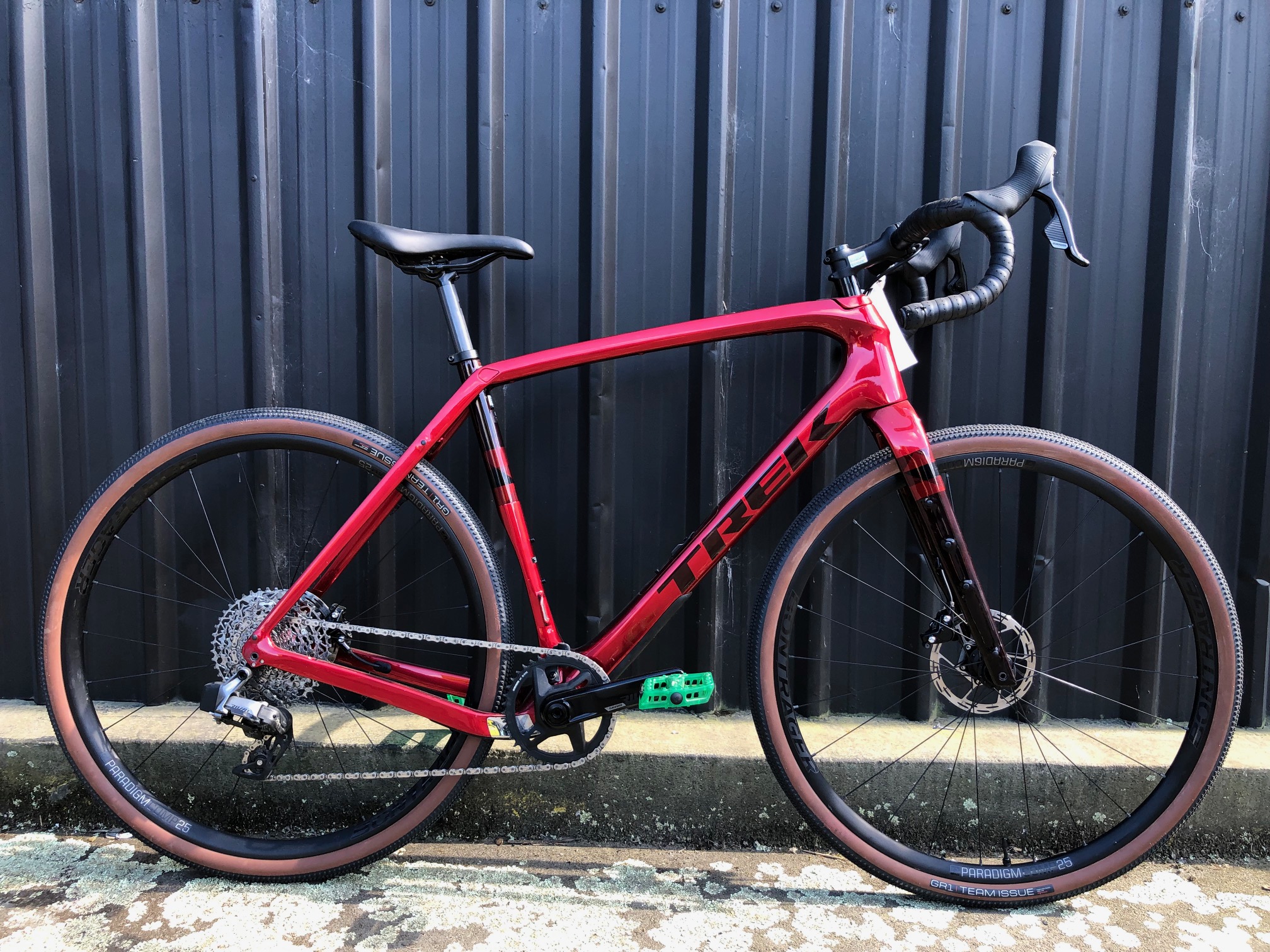 Ex-Demo Trek Checkpoint SL 6 eTap Red